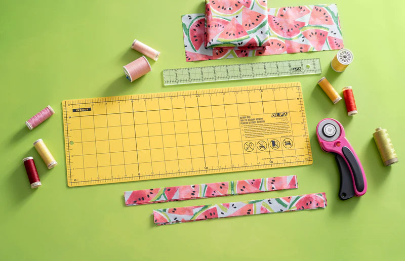 Olfa Deluxe Ergonomic Rotary Cutter, Magenta, 45mm – N. Jefferson Ltd.